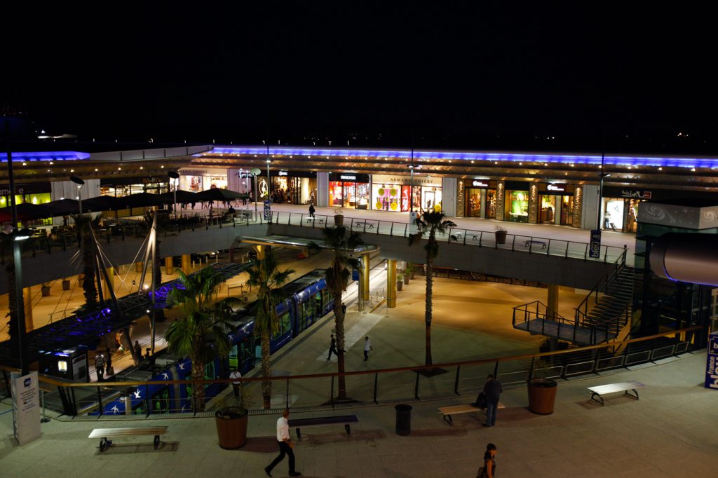 ODYSSEUM SHOPPING CENTER